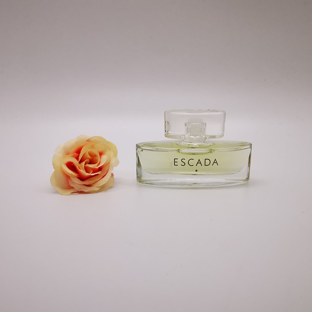 Escada 2000s MINIATURE Perfume. 7.5ml / 0.25 Fl.oz. EDP. Beautiful ...