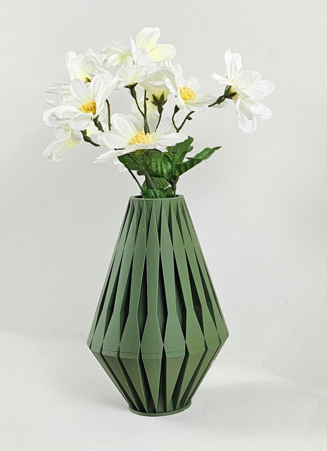 Modern Green Floral Vase - Sustainable Home Decor, Unique Recycled Material Vase - Etsy