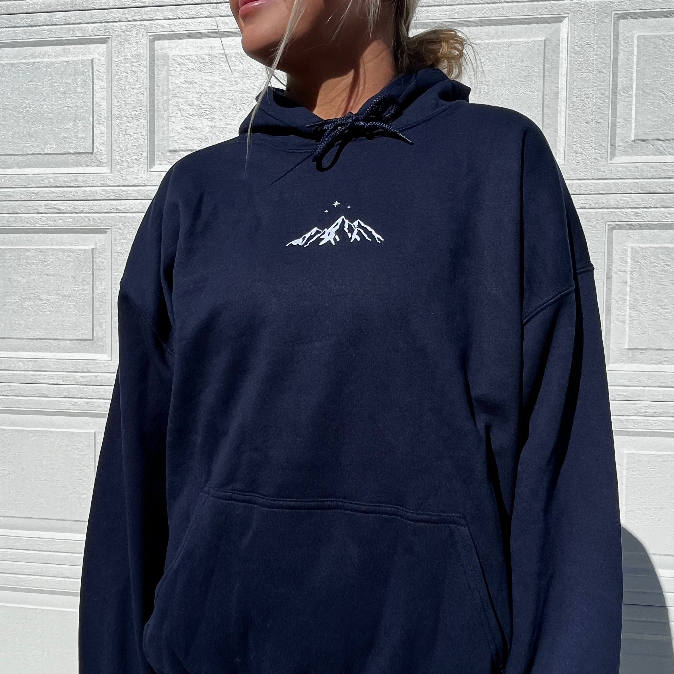 ACOTAR Sweatshirt OFFICIALLY LICENSED Acotar, Acotar Merch, Sarah J ...