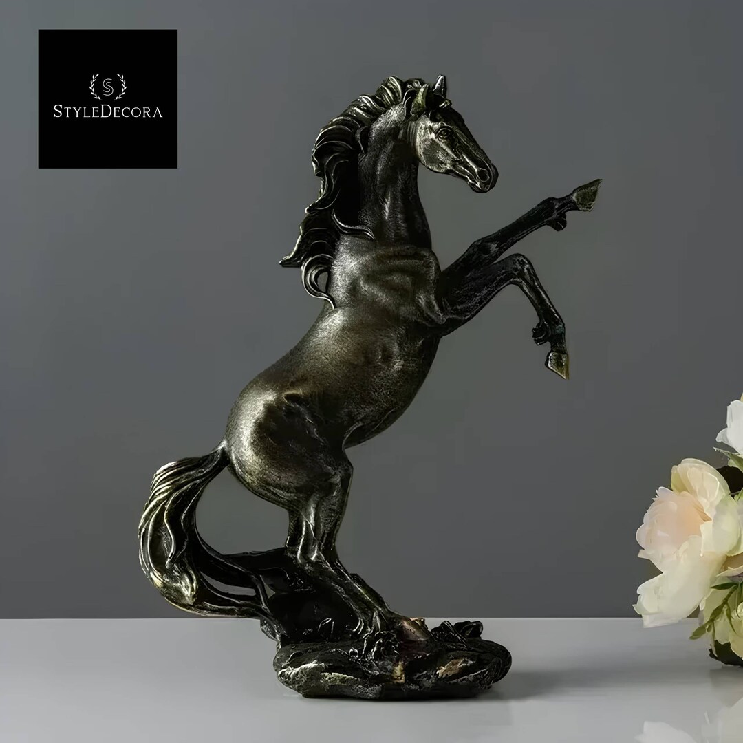 Creative Horse Statue Vintage Home Decor, Resin Animal Statue Living ...