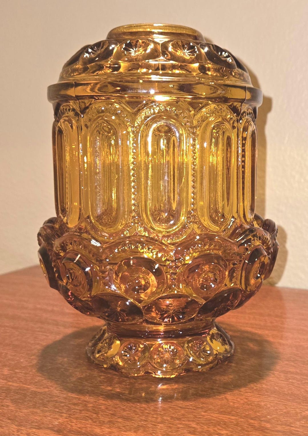 Circa 1960 L.E. Smith Moon and Stars Fairy Lamp Made of Amber Glass ...