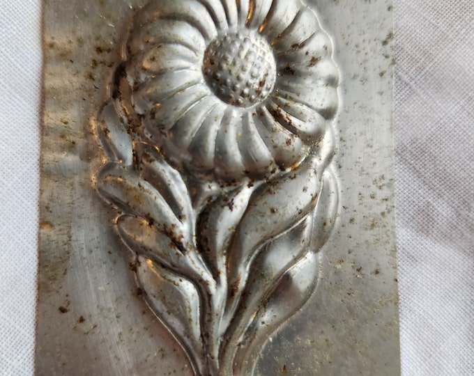 Antique Vintage Tin Metal Daisy Flower Chocolate Mold ONE SIDED - Etsy