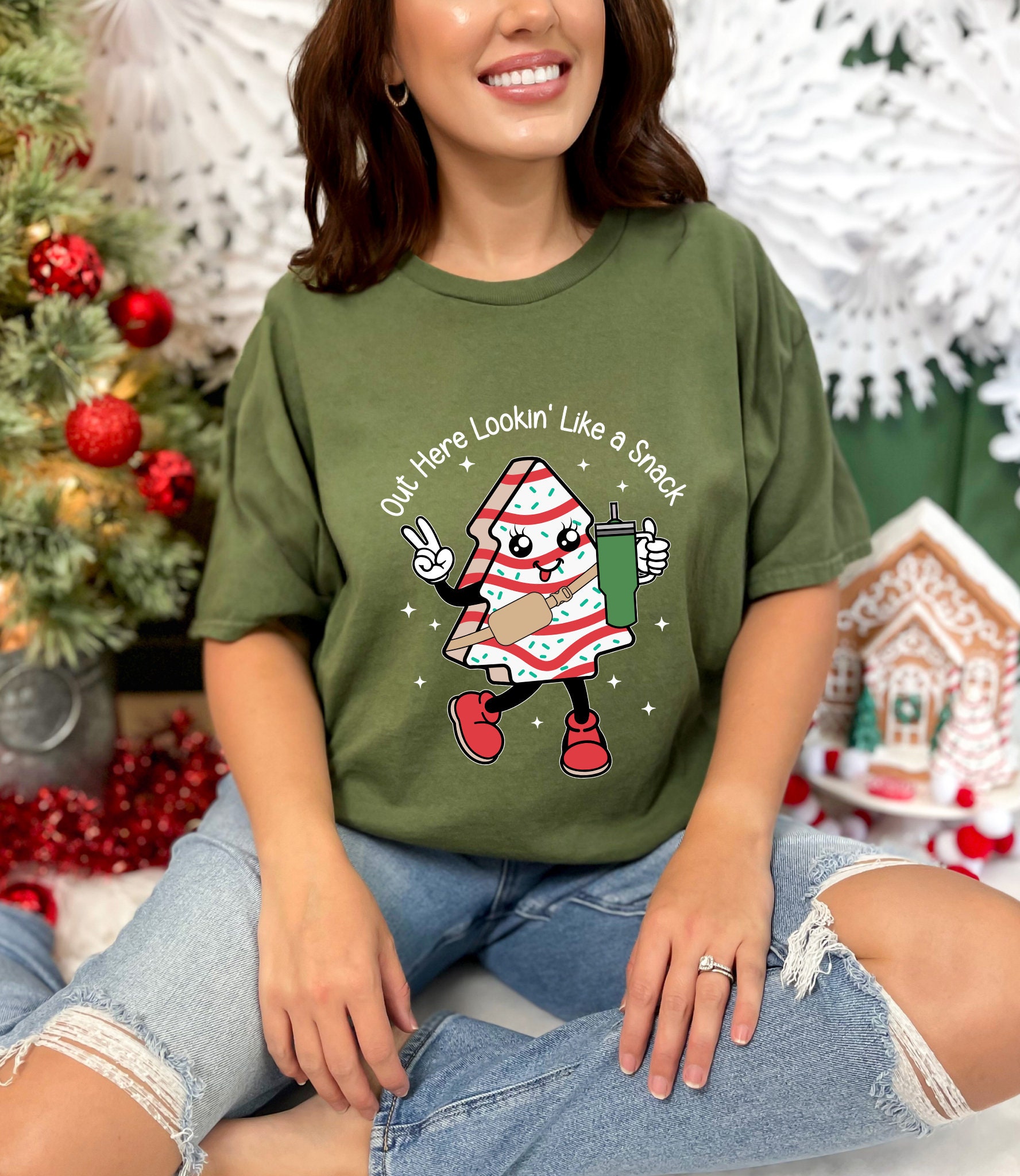 Out Here Lookin Like A Snack Png, Pink Christmas Tree Cake Svg, Little ...