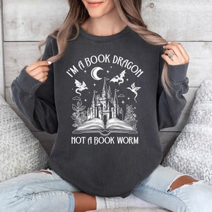 I'm A Book Dragon I'm Not A Bookworm Svg Png, Book Lover Svg, Book Nerd ...