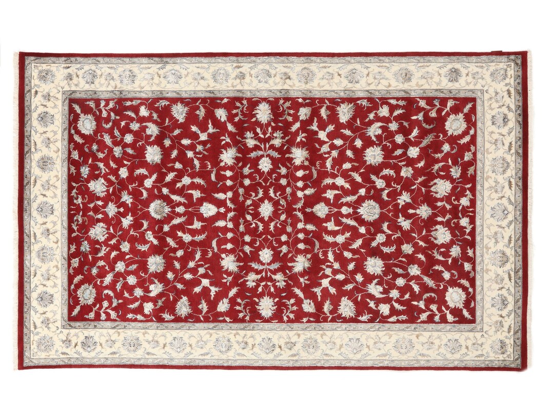 Fine Nain Indo Red Wool Traditional Hand-knotted Oriental Rug for ...