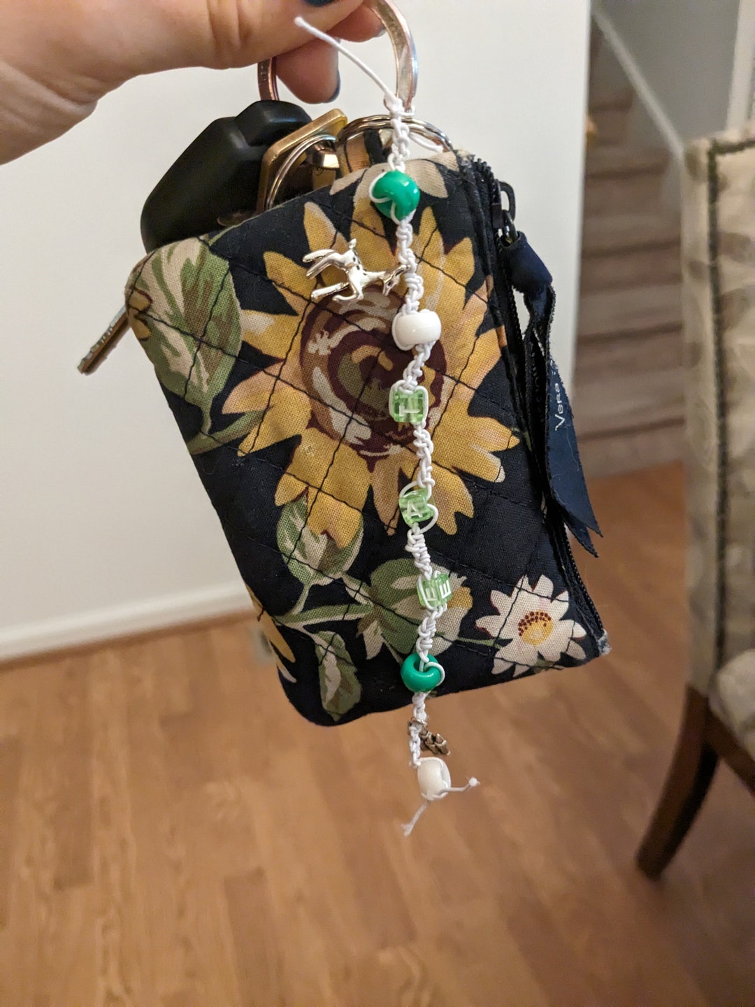 BTS V Aesthetic Keychain - Etsy