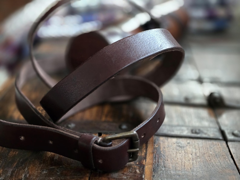 Handmade Leather Scroll Holder With 3 Scrolls: Roman Capsa - Etsy