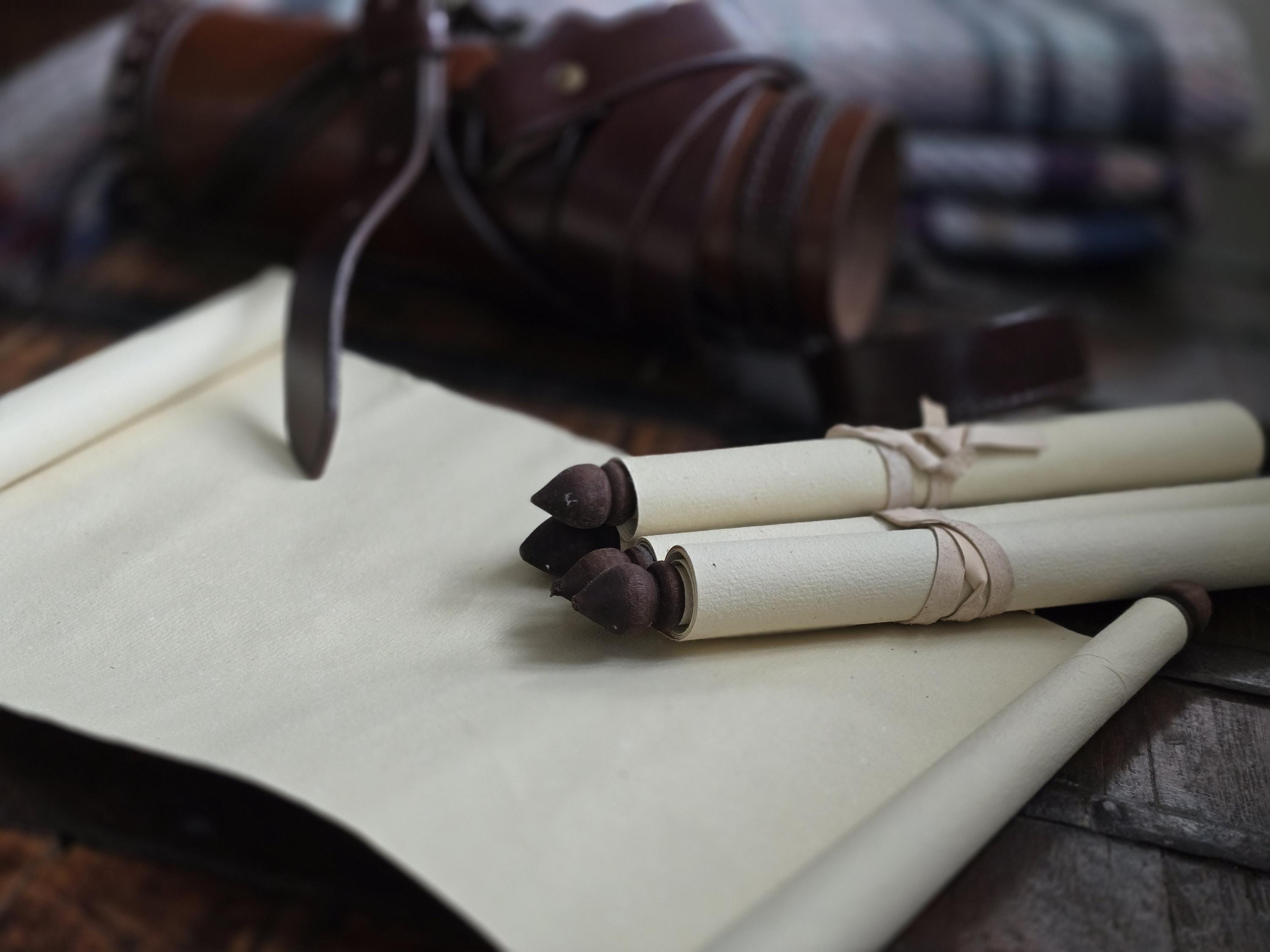 Handmade Leather Scroll Holder With 3 Scrolls: Roman Capsa - Etsy