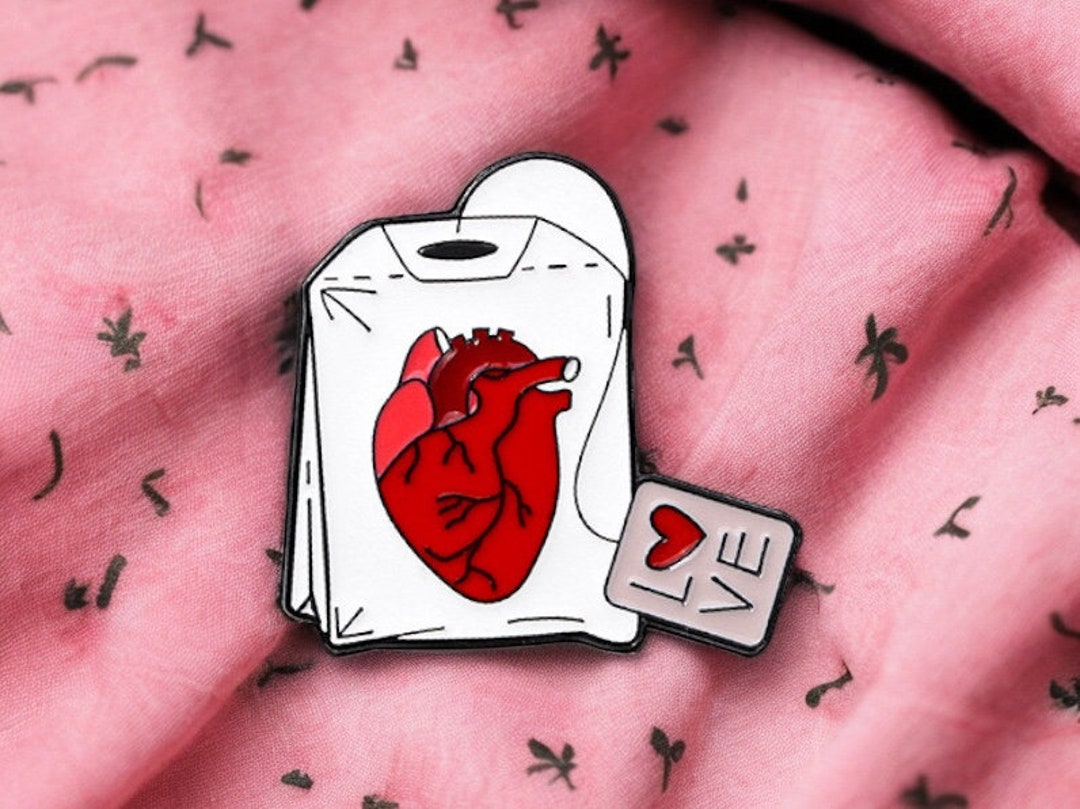 Brooch Anatomical Heart in Tea Bag Pin Enamel Pin Strange Scary Cute ...