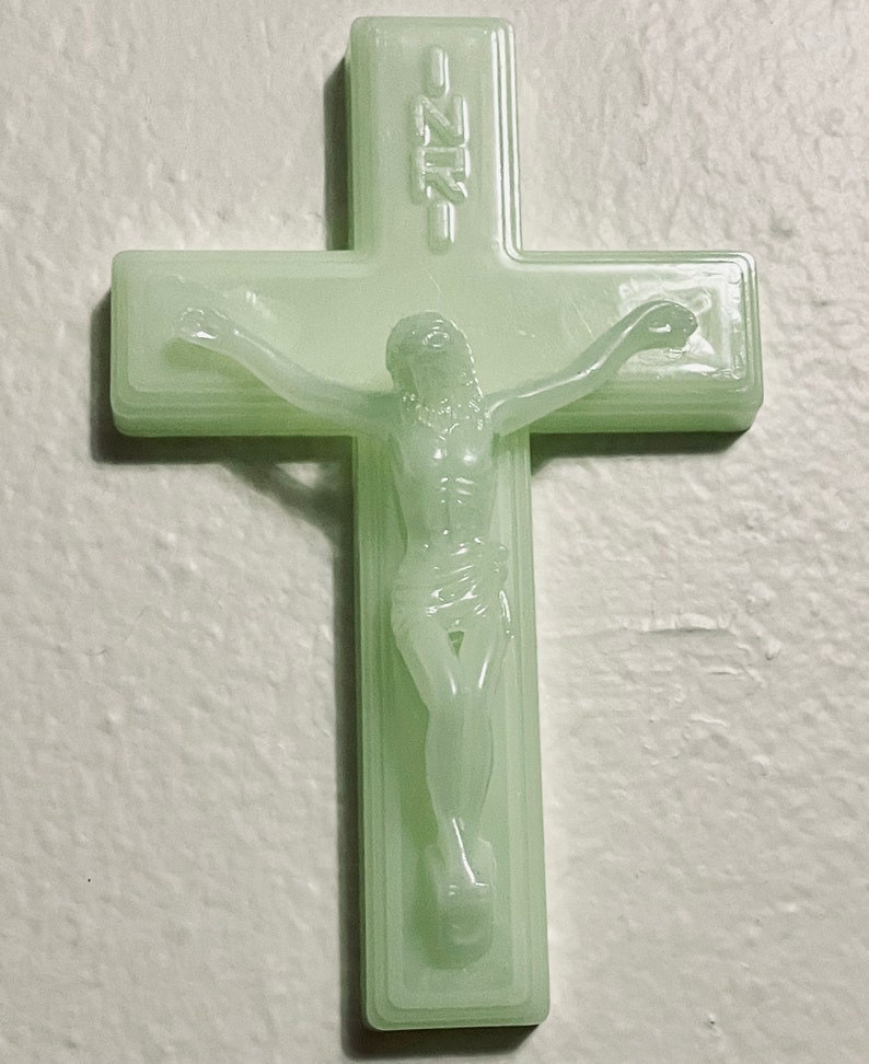 2pc Glow in the Dark Jesus on Cross Crucifix Religious - Etsy