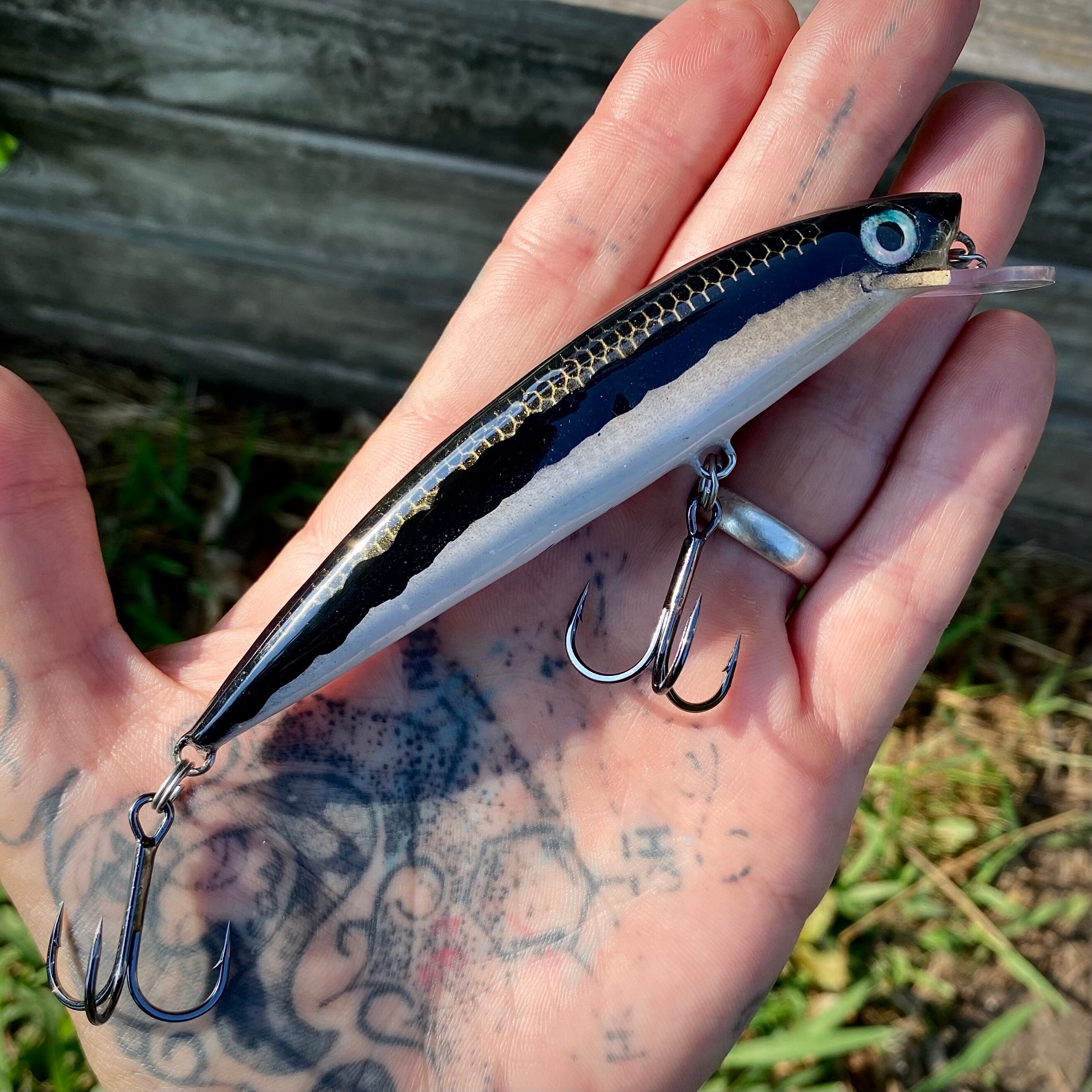 Treysart Custom Handmade T-17 Jerkbait-hunter Fishing Lure - Etsy