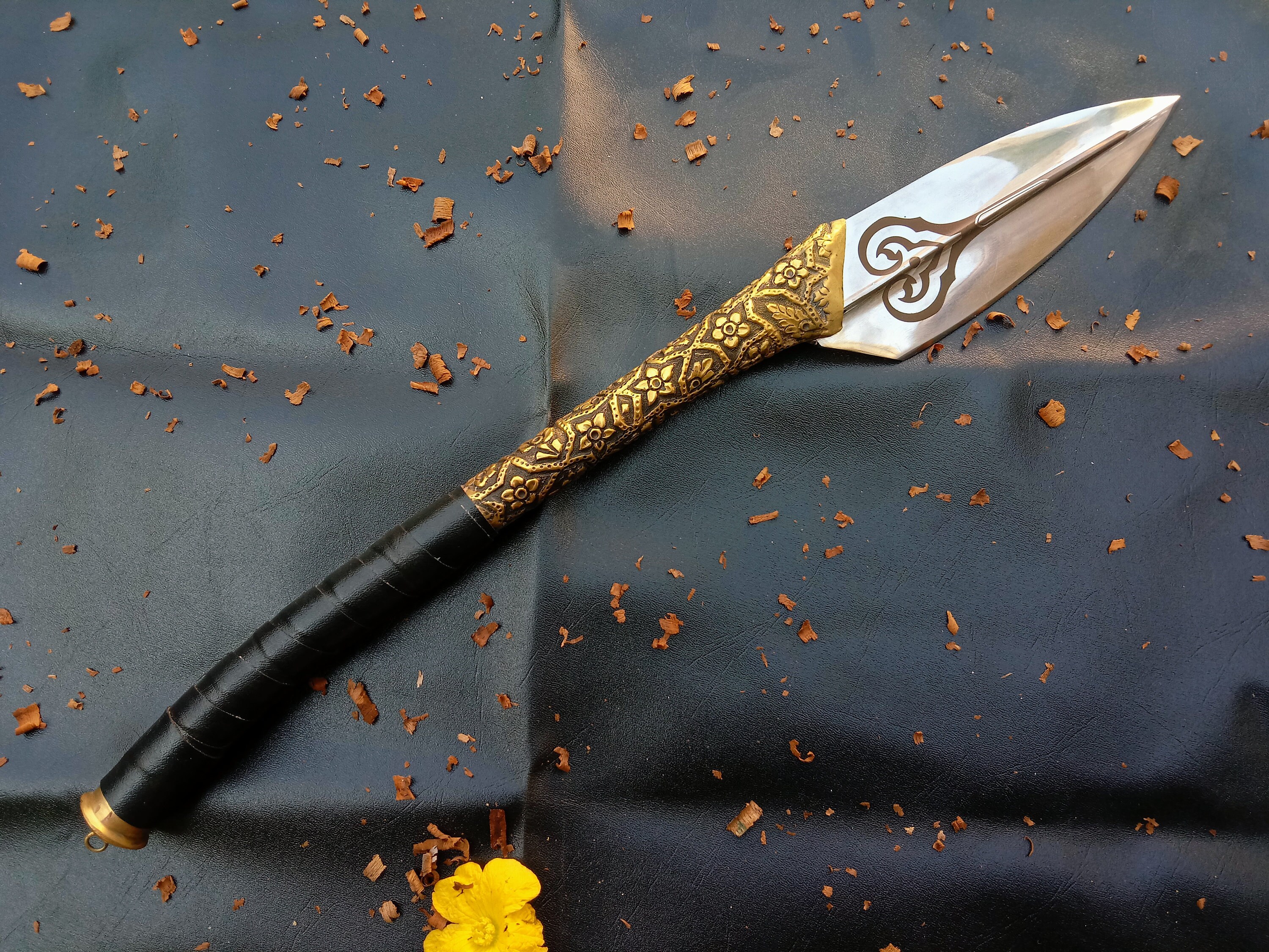 Hellboy 2 Prince Nuada Sword