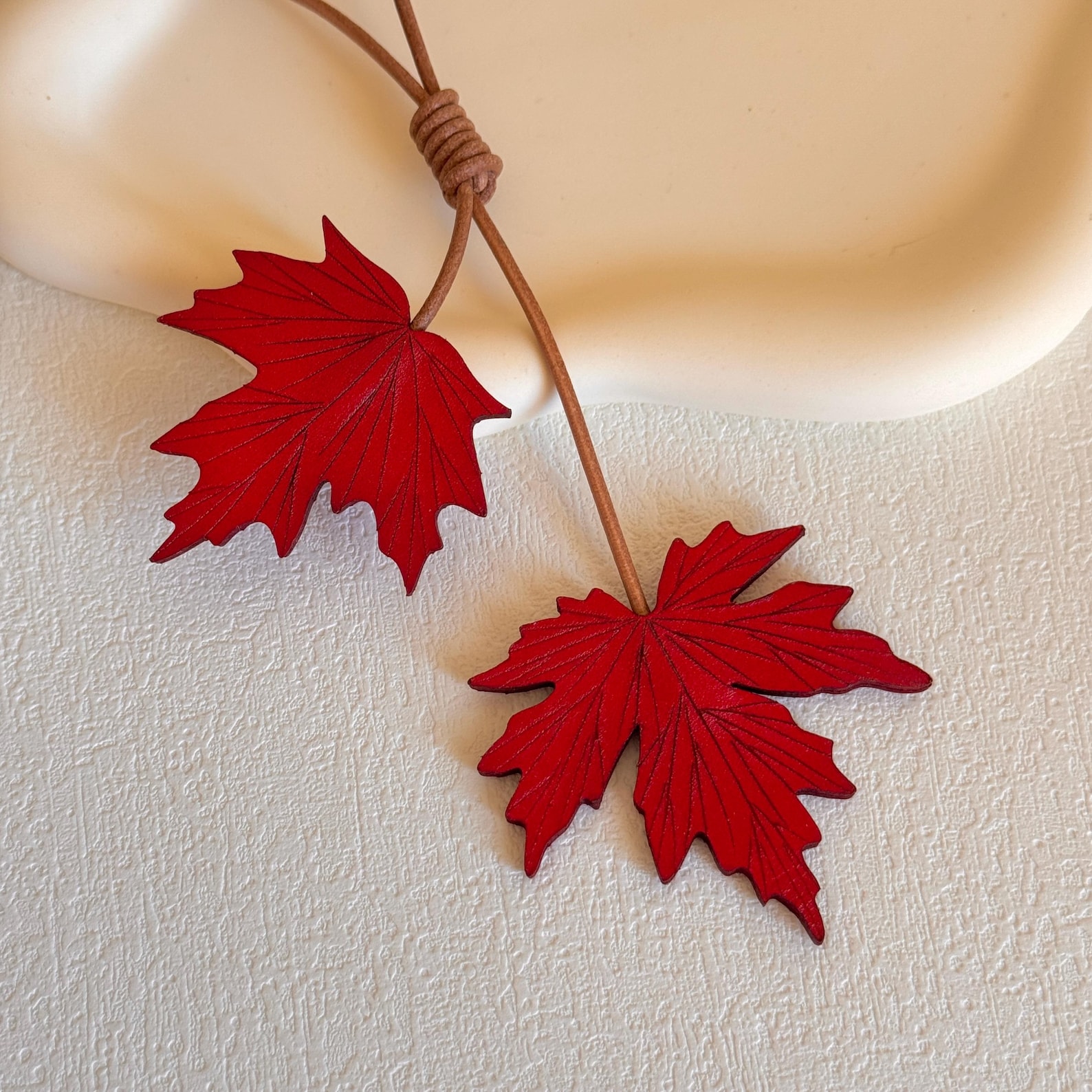 Handcrafted Maple Leaf Leather Bag Charm, Fall Leaf Keychain - Etsy