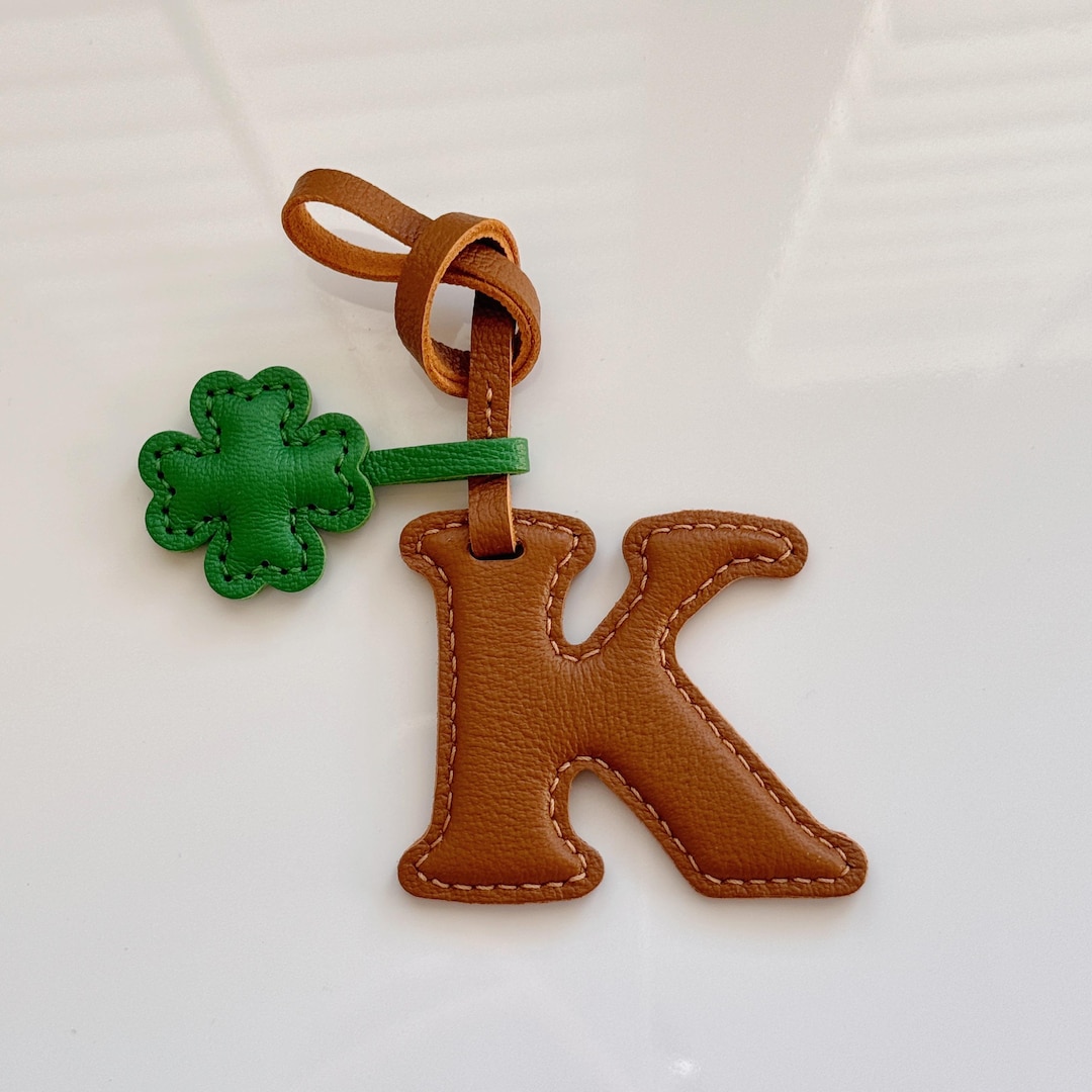 Personalized Handmade Leather Letter Keychain, Clover Bag Charm, Lucky ...