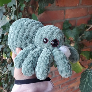 Jules the Jumping Spider Crochet Pattern - Etsy