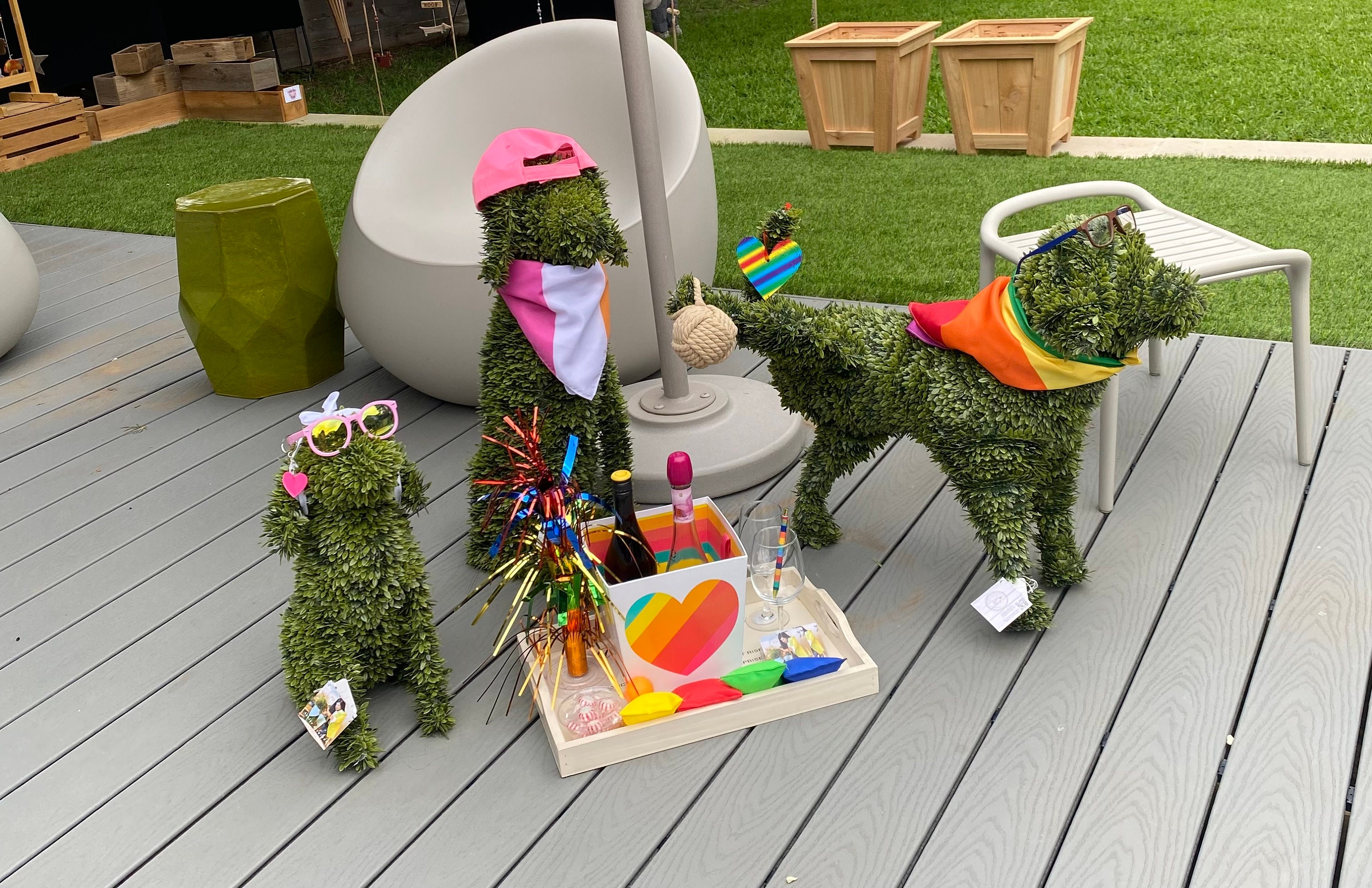 Meet Sir Lincoln Fun, Faux Plant, Topiary Dogs Give the Pet Lover You ...
