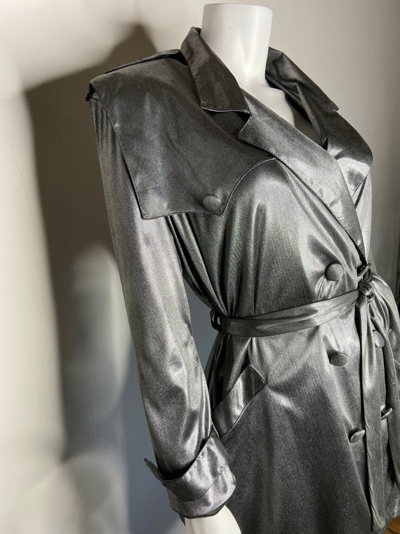 Metallic Silver Belted Collared Trench Coat | 80s Vin… - Gem