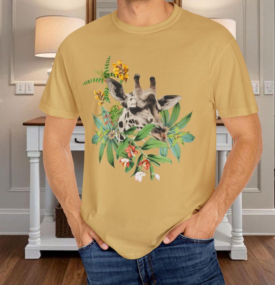 Giraffe T-shirt, Majestic Wild Safari Animal Tee, Unisex Garment-dyed ...