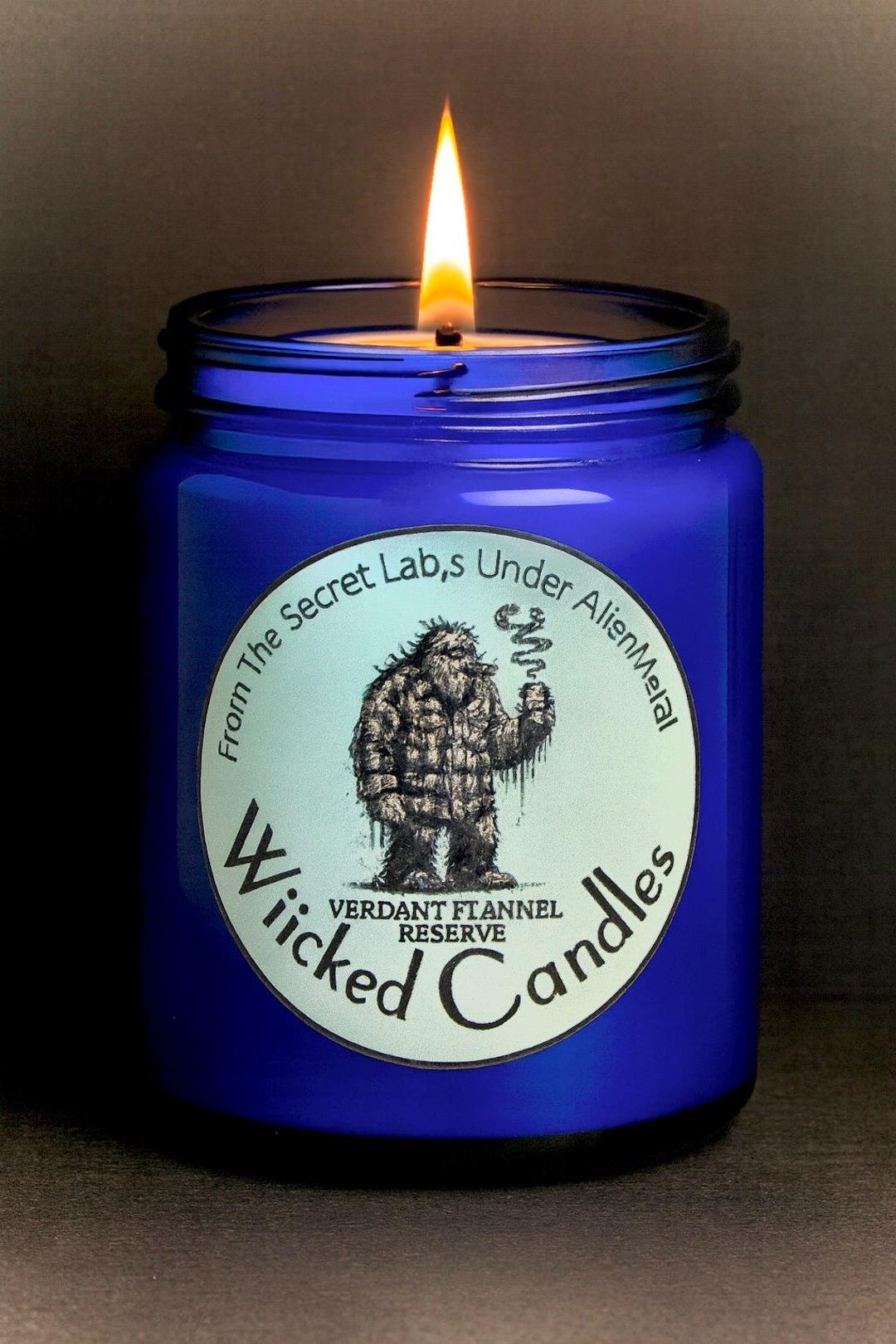 Verdant Flannel Reserve, in 4oz Bluecobalt. White Musk, Oak, Cedar ...