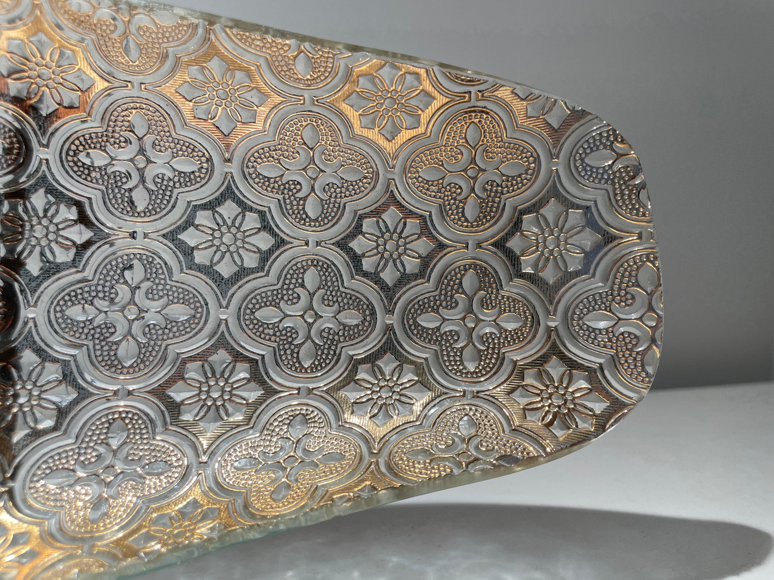 George Briard Mid Century Modern Iberian Pattern Bent Glass, Set of 2 ...