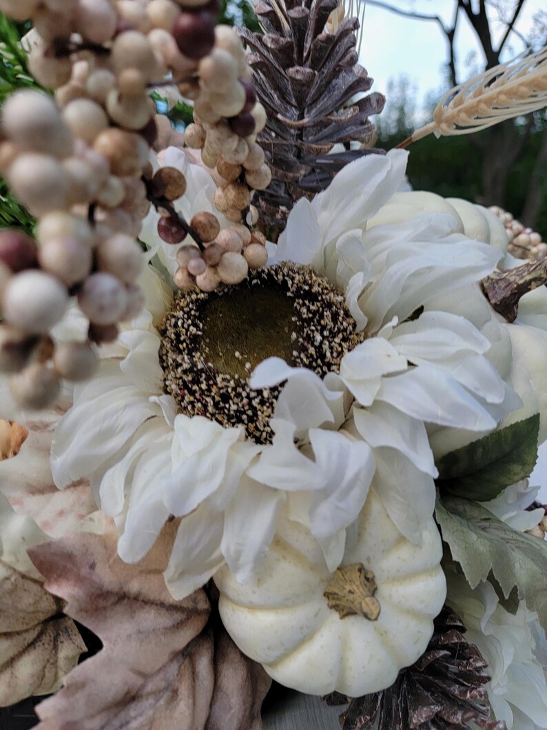 Cream Cornucopia Centerpiece - Etsy