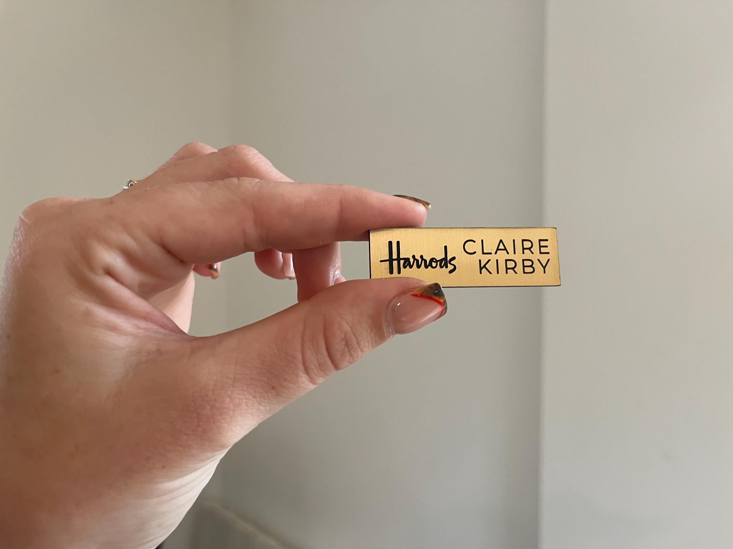 Custom Engraved Magnetic Name Tags - Personalized Gold & Silver ...