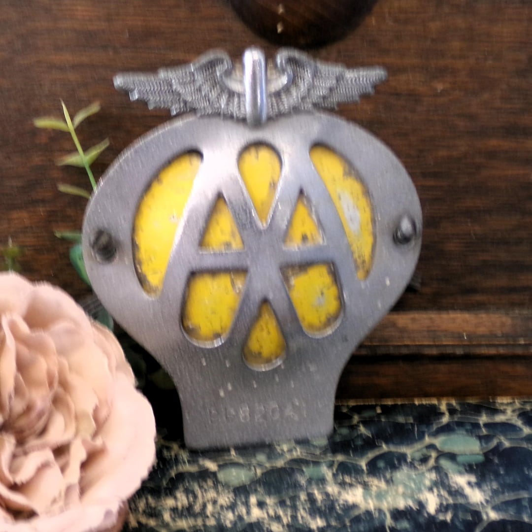 Insignia de parrilla AA inglesa vintage: recuerdos de coches clásicos ...