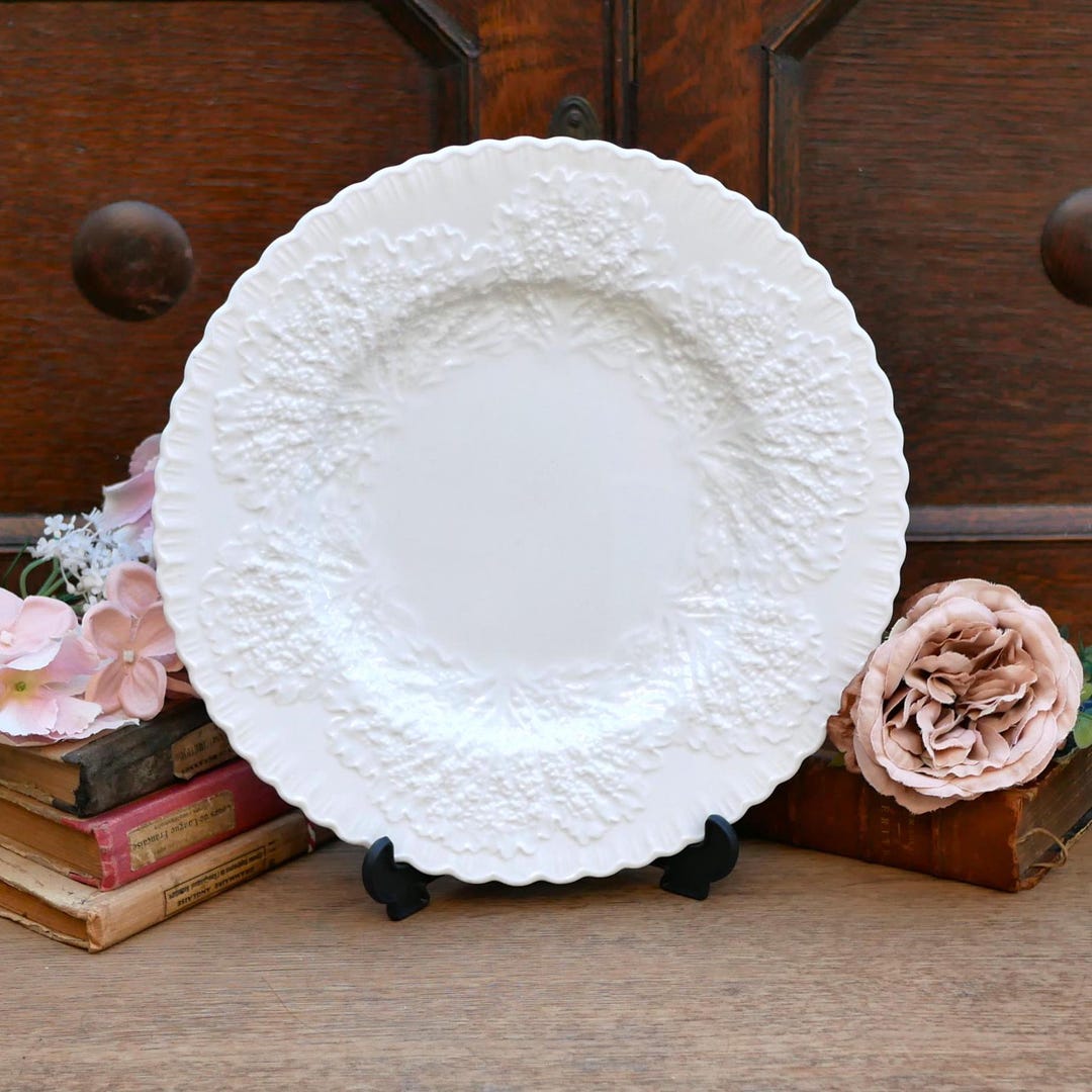 Spode Savoy Vintage Dinner Plate Embossed Cabbage Leaf Design on Palin ...