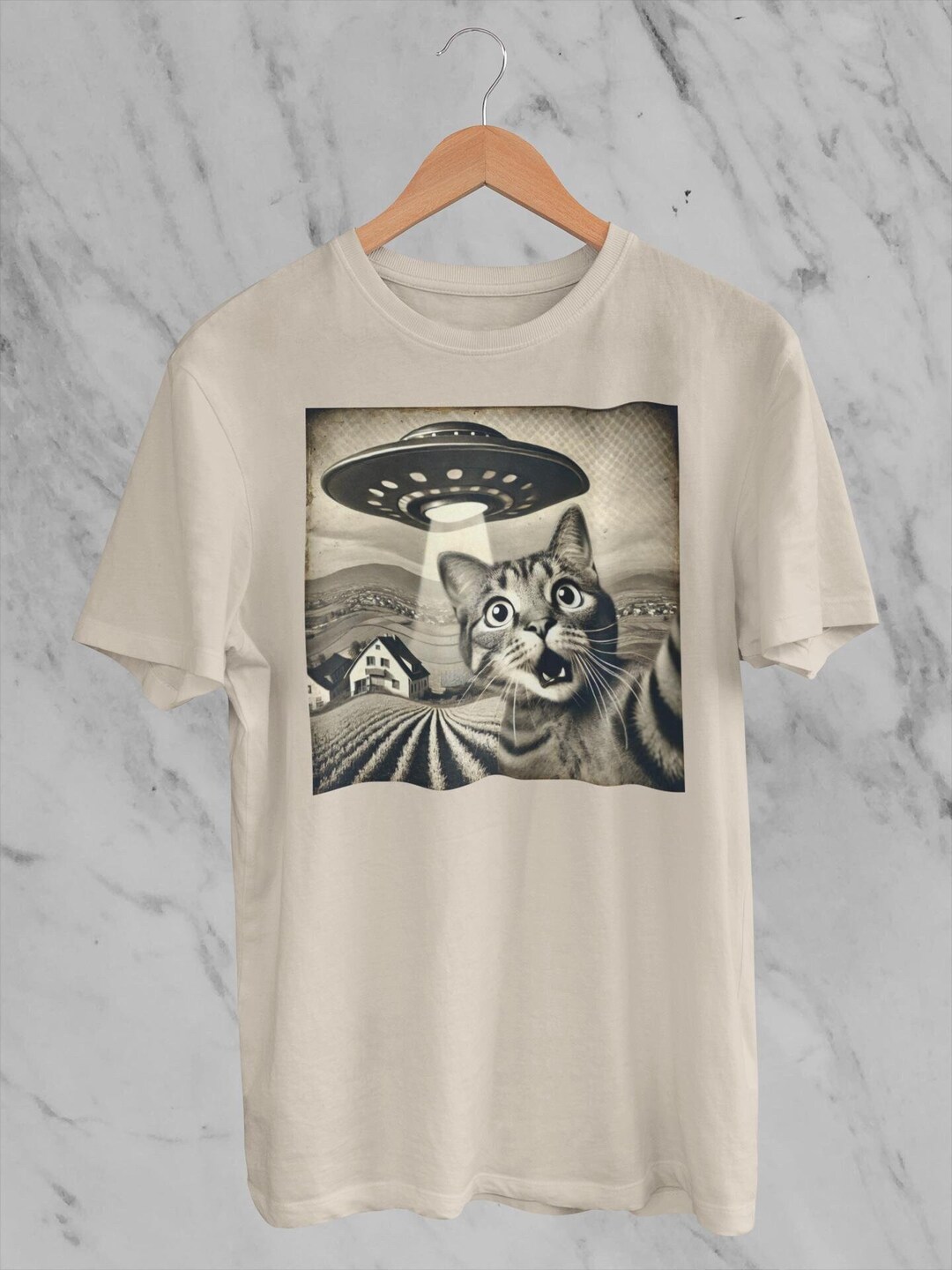 Cat Ufo Selfie Funny Meme Shirt, Aliens Ufos Surreal Absurd Hilarious ...