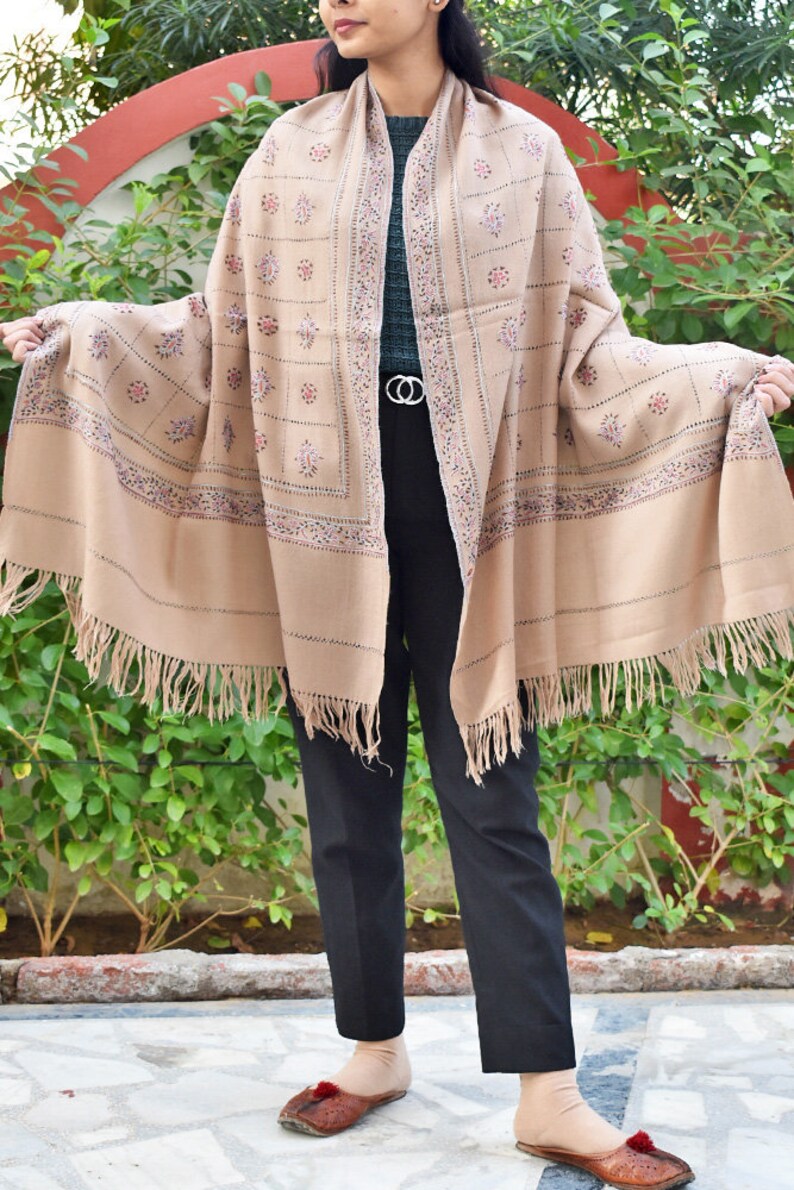Hand Embroidered Kashmiri Pashmina Wool Stole, Cutwork Work Woolen ...
