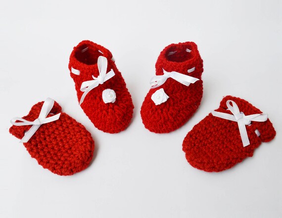Red baby mittens store