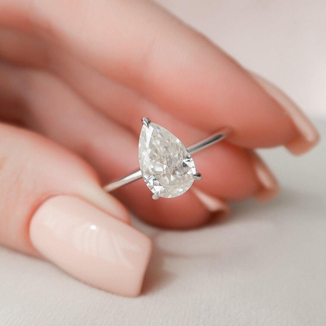 2 Carat Pear Shaped Solitaire Diamond Ring, Pear Shaped Moissanite ...