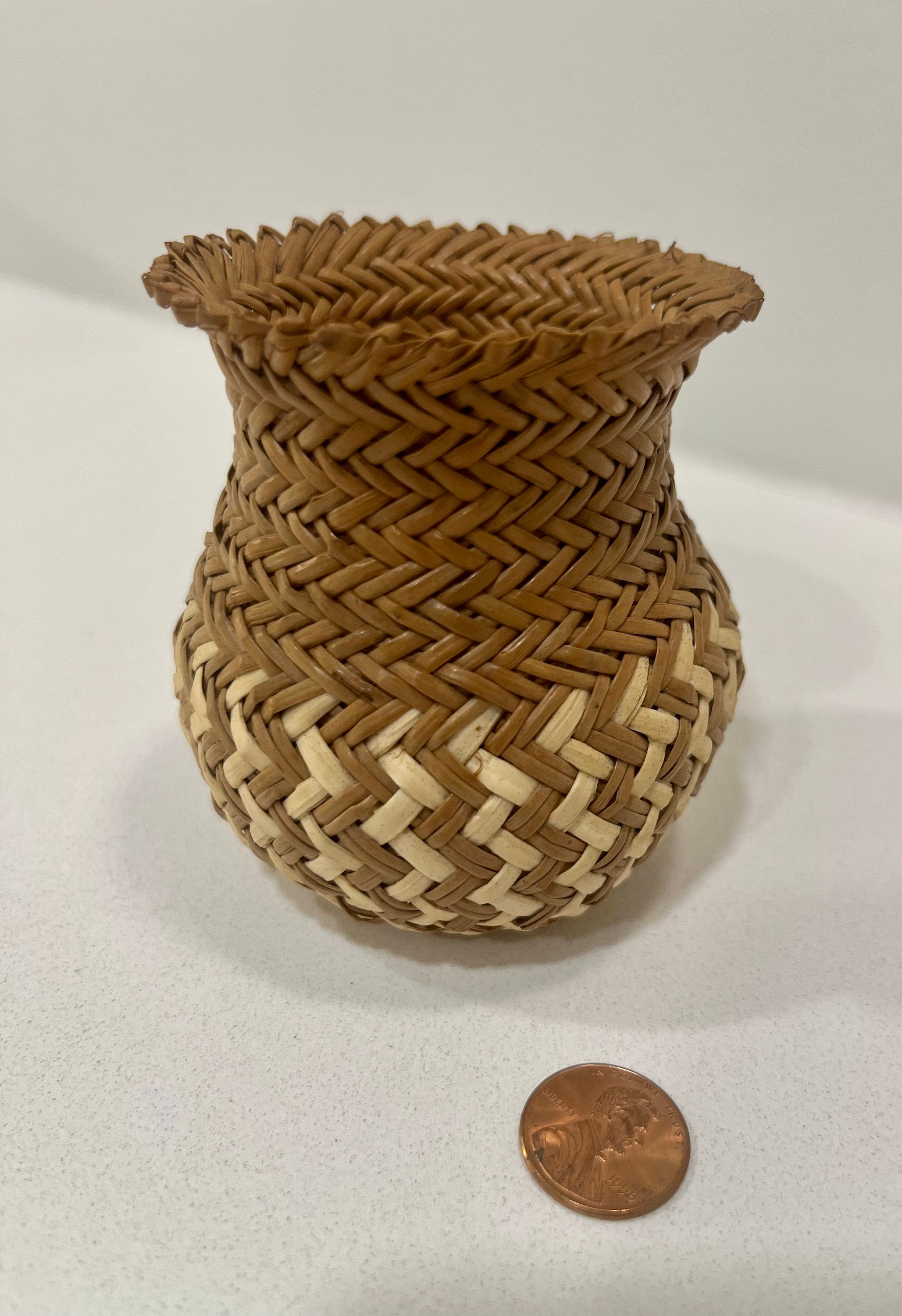 Tarahumara Handwoven Pine Needle and Yucca Basket Vintage - Etsy