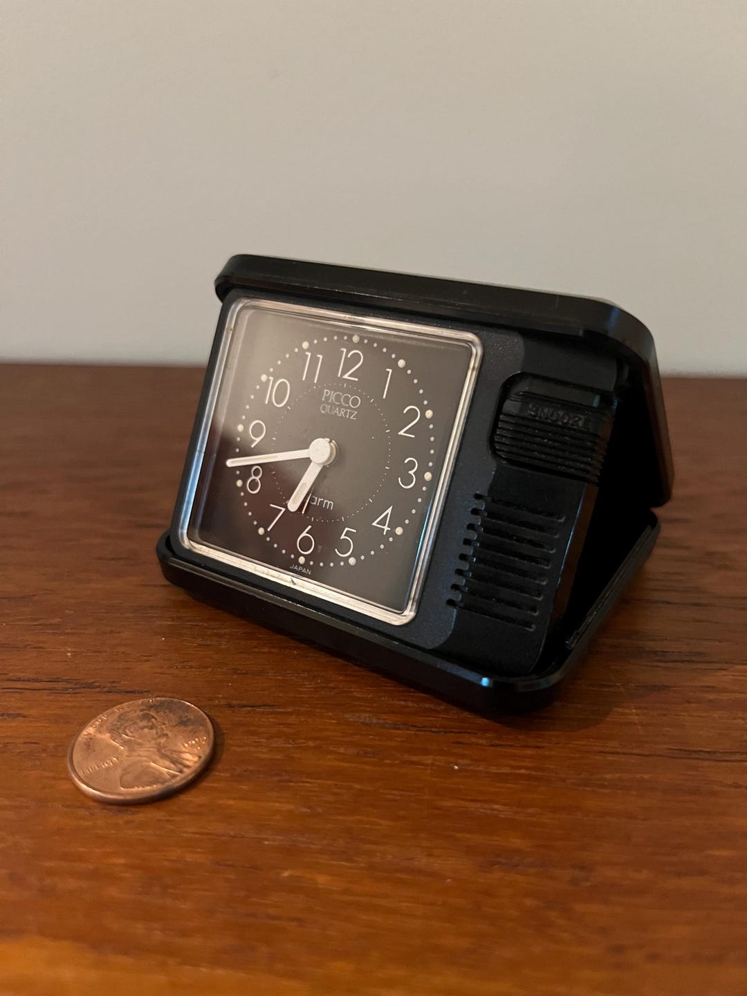 Picco Vintage Black and White Folding Bedside & Travel Alarm Clock With ...