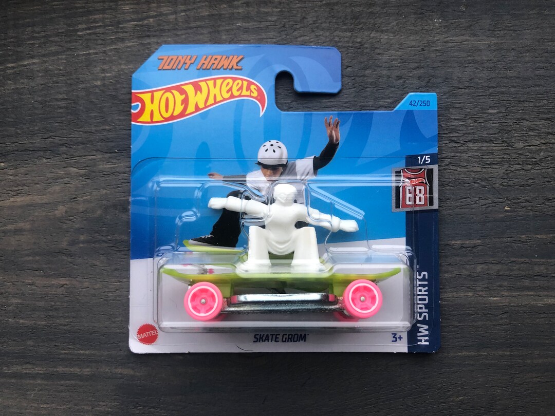 Skate Grom Tony Hawk Pro Skater Mattel HOT WHEELS Sports 1:64 Miniature ...