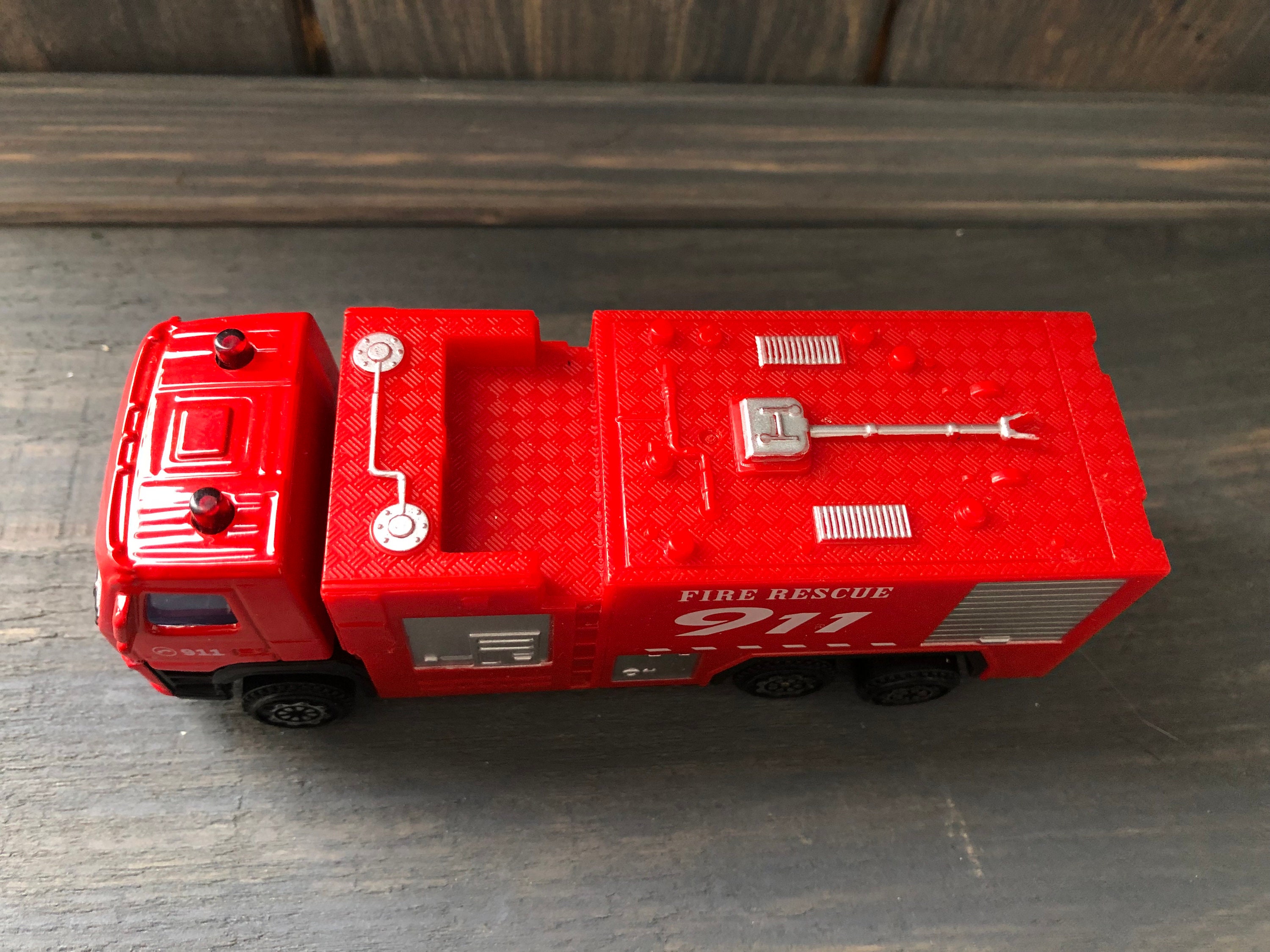 Volvo Firetruck Rescue Red MSZ City Die Cast 1:72 Car Scale - Etsy