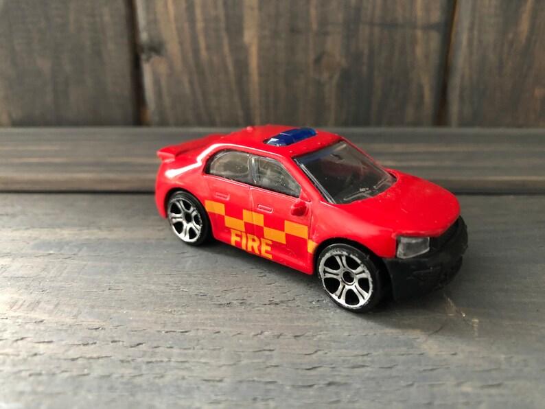 Fire Department Emergency Sedan Red Teamsterz 1:64 Miniature Car Scale ...