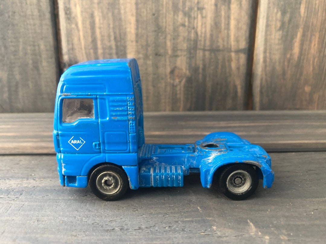 Volvo Heavy Load Blue SIKU City Die Cast 1:87 Car Scale Model ...