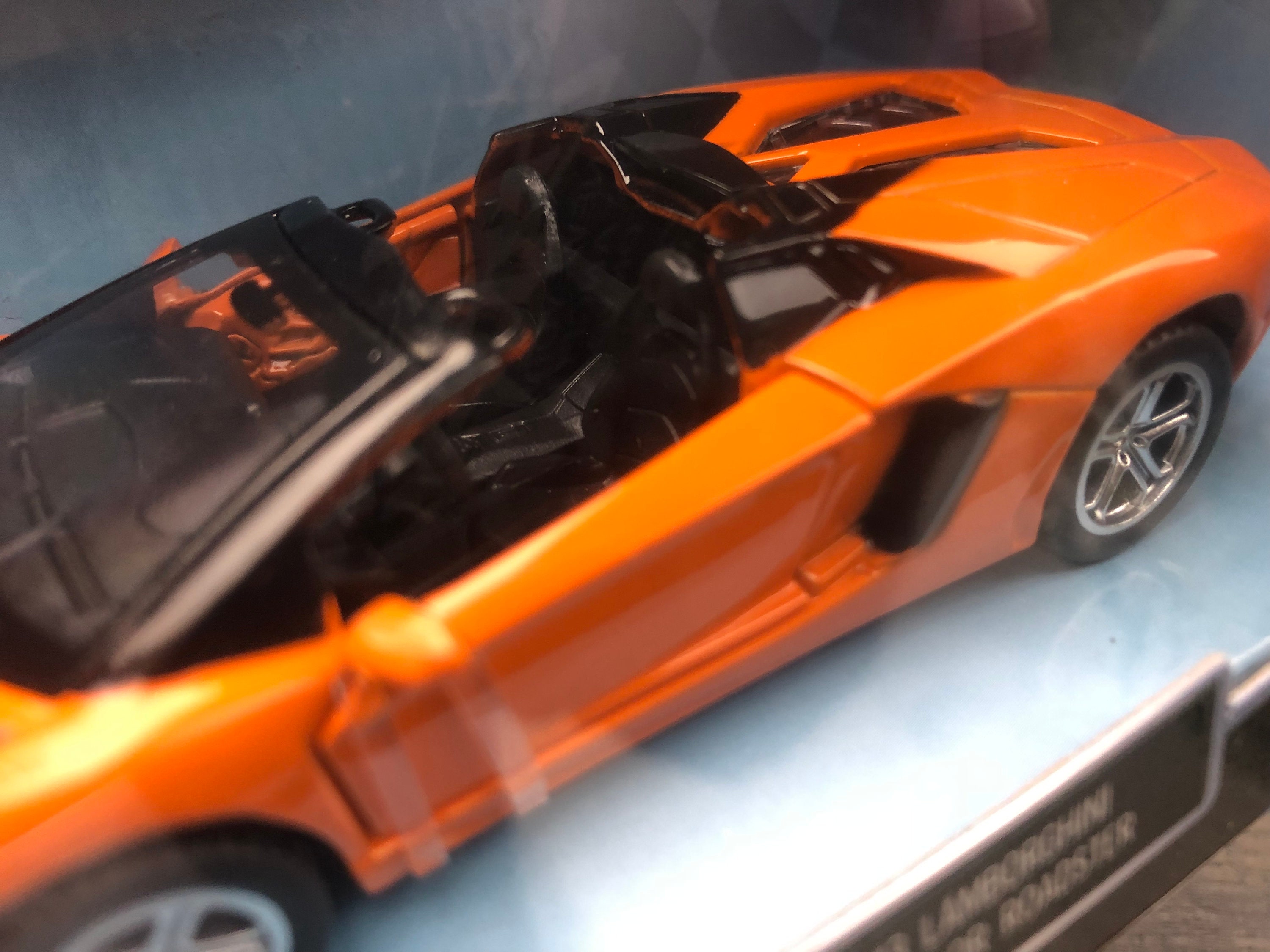 Lamborghini Aventador Roadster Orange MSZ Metal Speed Zone 1:43 Scale ...