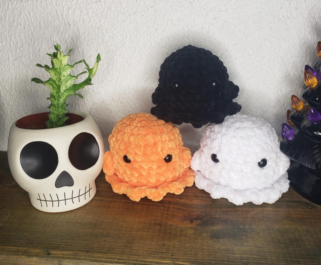 Handmade Crochet Plush Ghosts • Small and Soft • Spooky Little Stuffies ...