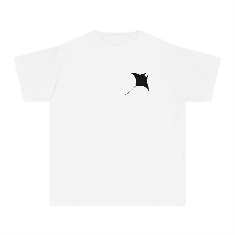 Giant Manta Ray Tee - Etsy