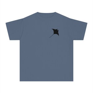 Giant Manta Ray Tee - Etsy