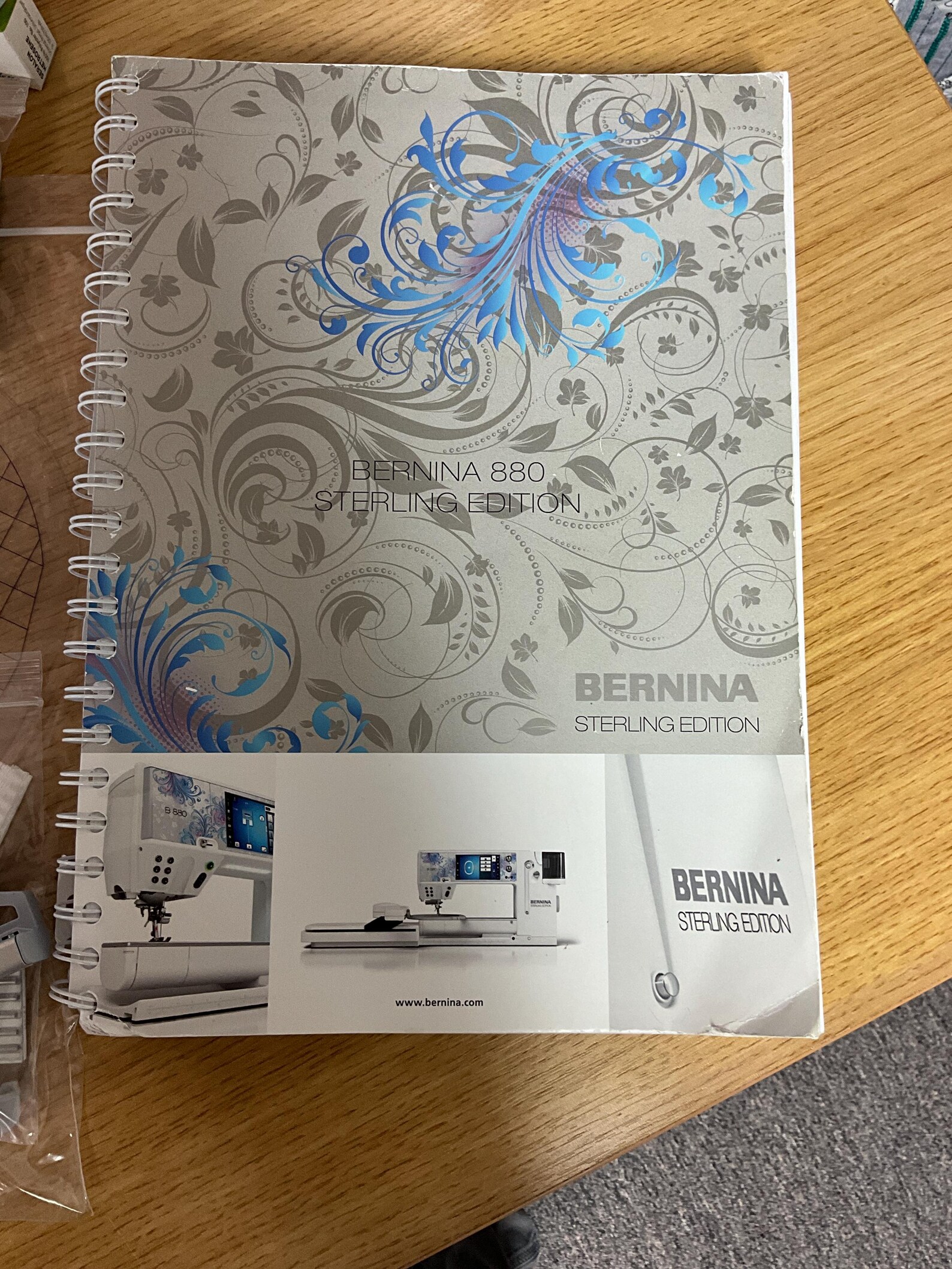 Bernina 880 Sterling Edition Sewing/embroidery Machine Bsr/feet ...