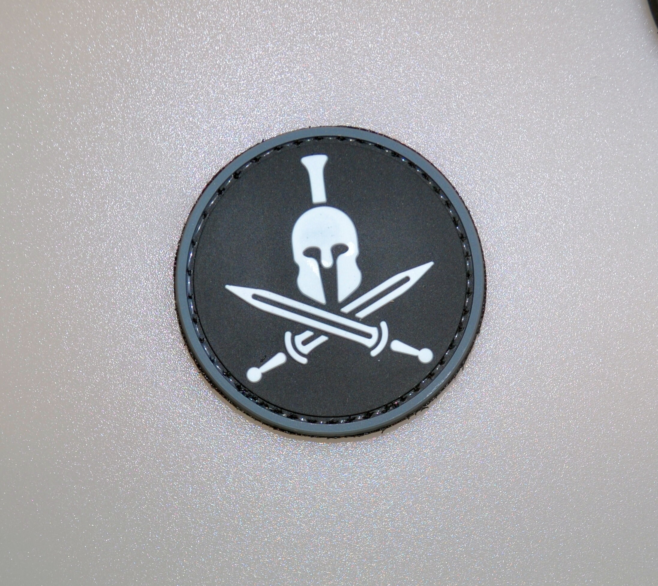 Pvc SPARTAN Helmet Swords Patch Morale Army Force Uniform Bag Ifak Airsoft Rubber Uniform Plate ...