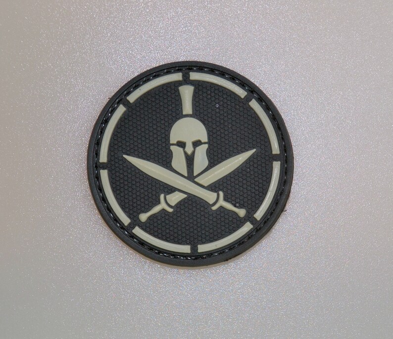 Pvc SPARTAN Helmet Swords Patch Morale Army Force Uniform Bag Ifak Airsoft Rubber Uniform Plate ...