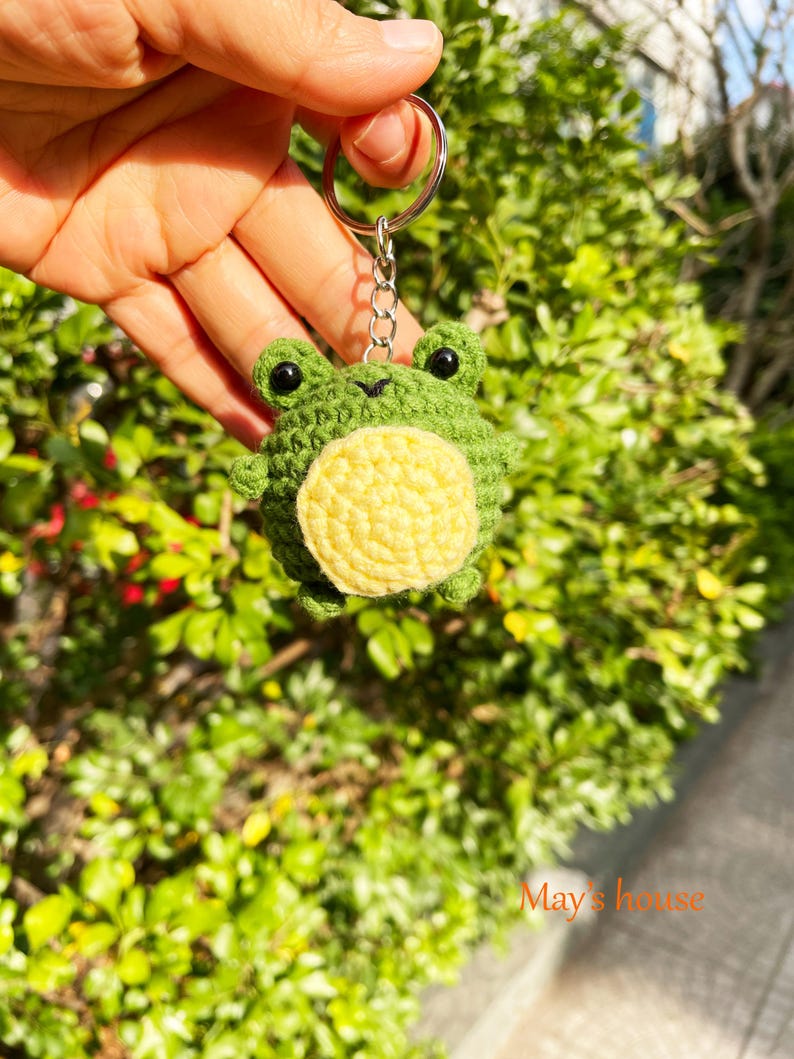 Chubby Frog Keychain, Frog Lover Gift – Cute Crochet Keychain - Etsy