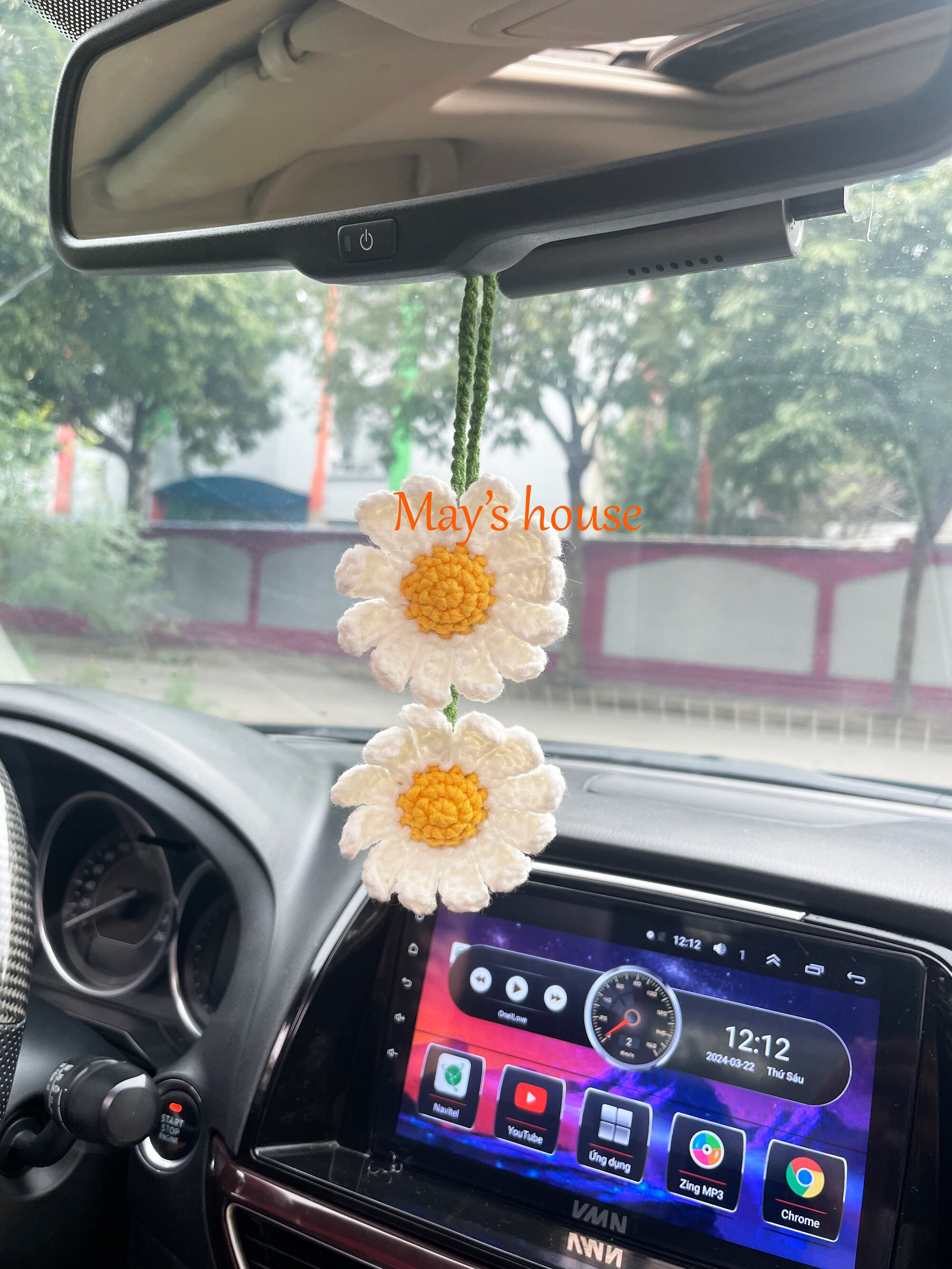 Crochet Daisy Car Mirror Hanging: Handmade Knitted Car Charm - Etsy