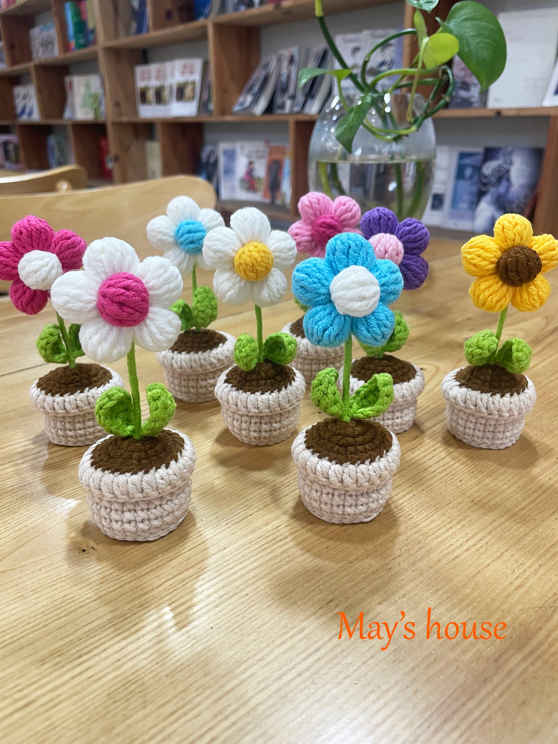Crochet Daisy Potted Plant: Handmade Cotton Table Decoration - Etsy