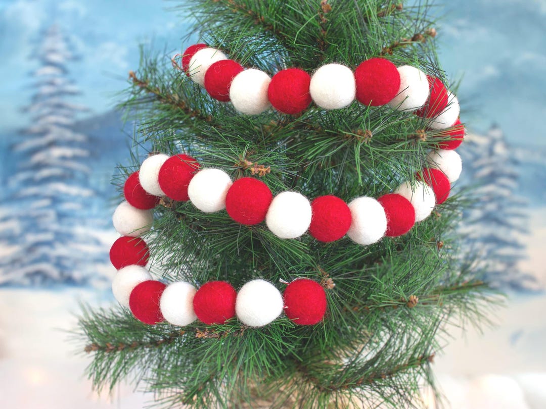 Red and White Felt Ball Garland for Christmas Garland on Tree, Mantel ...