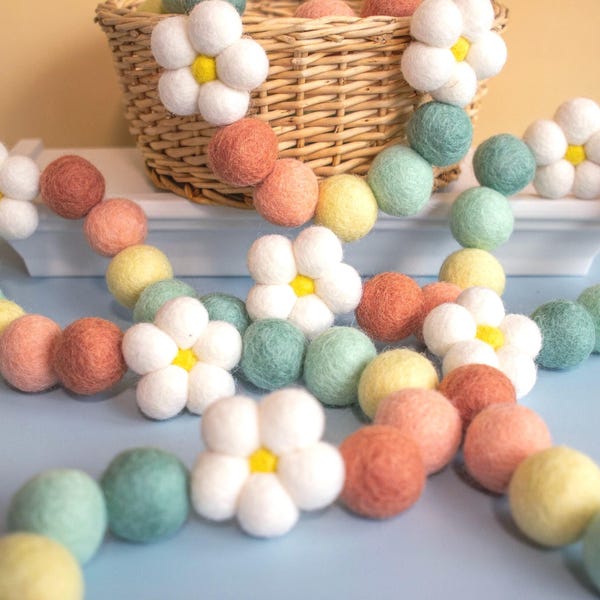 Felt Garden Garland - Etsy
